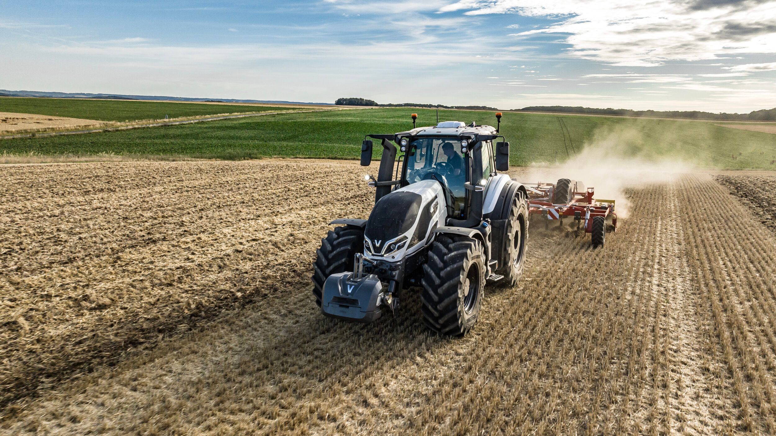 Valtra Q-serie - Akershus Traktor